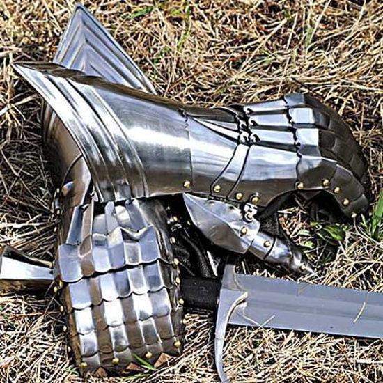 German Gothic Mitten Gauntlets – MuseumReplicas.com