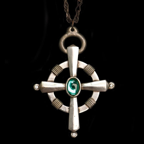 Locksley Cross Necklace - MuseumReplicas.com